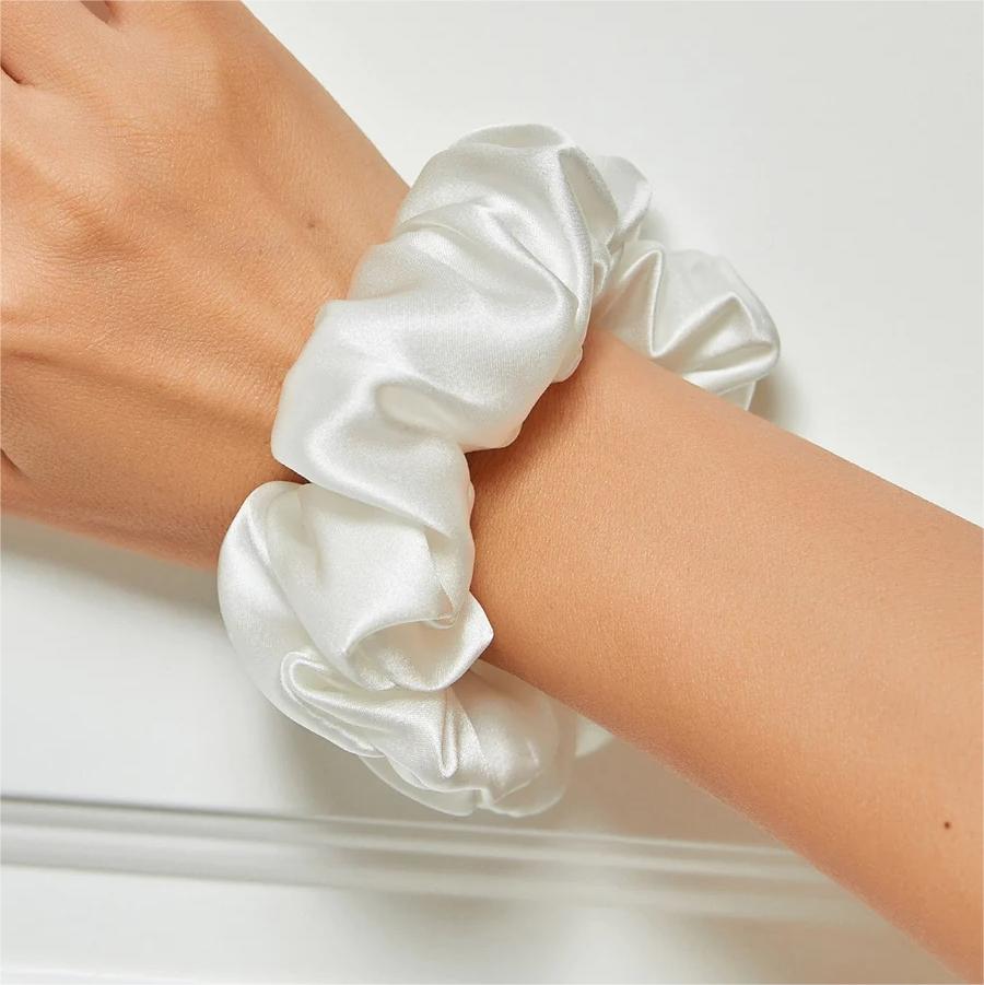 Fashion Guide: How to Style with Silk Hair Scrunchies – AU-SILKSILKY
